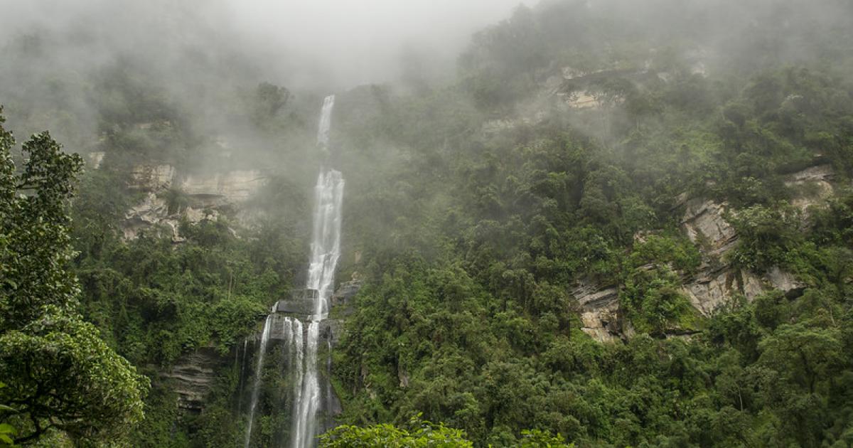 ¿Cómo llegar y qué planes hacer en La Chorrera, la cascada más alta de ...